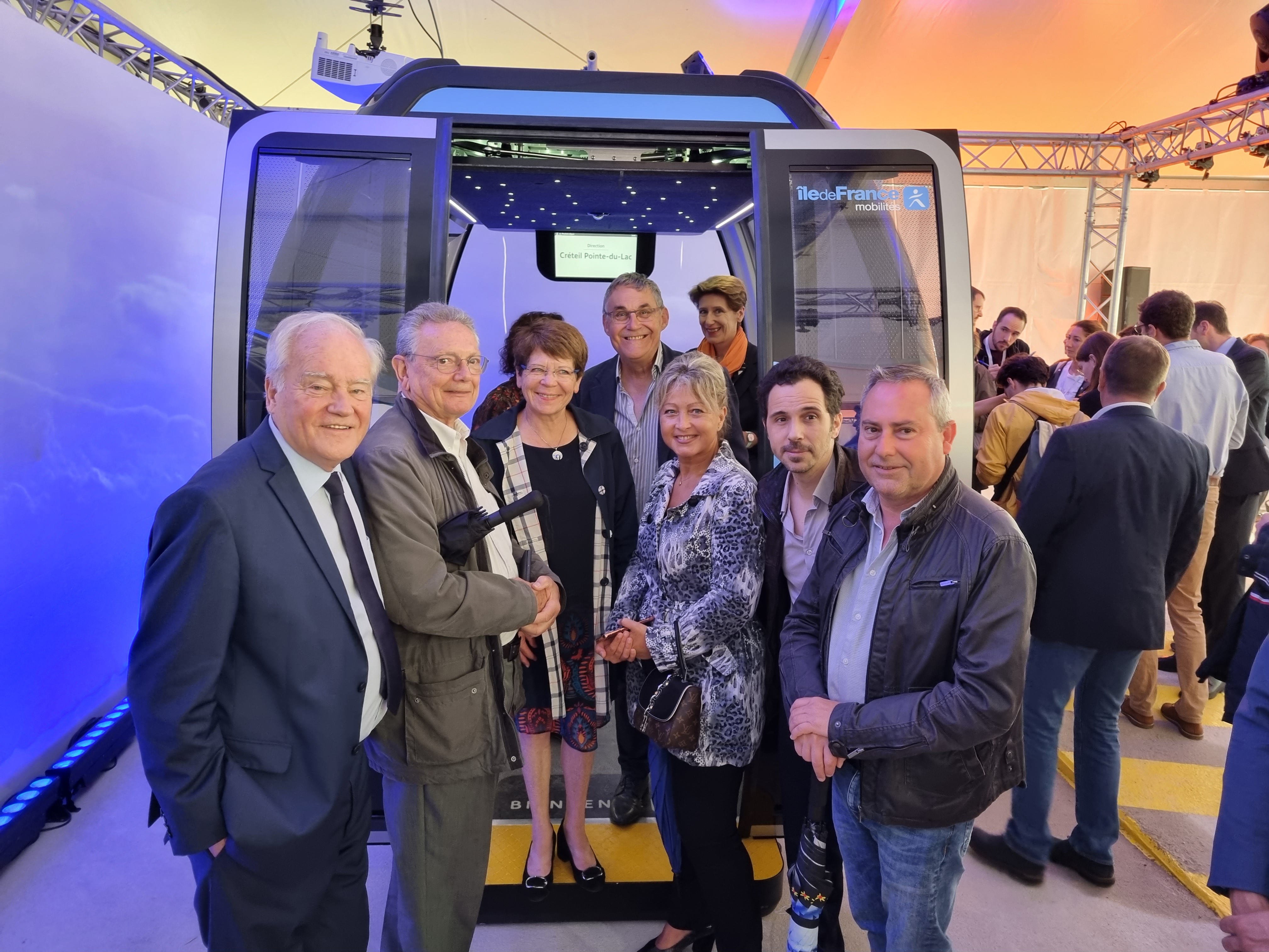Lancement de la 1ere cabine du téléphérique d’Île-de-France – Christian ...